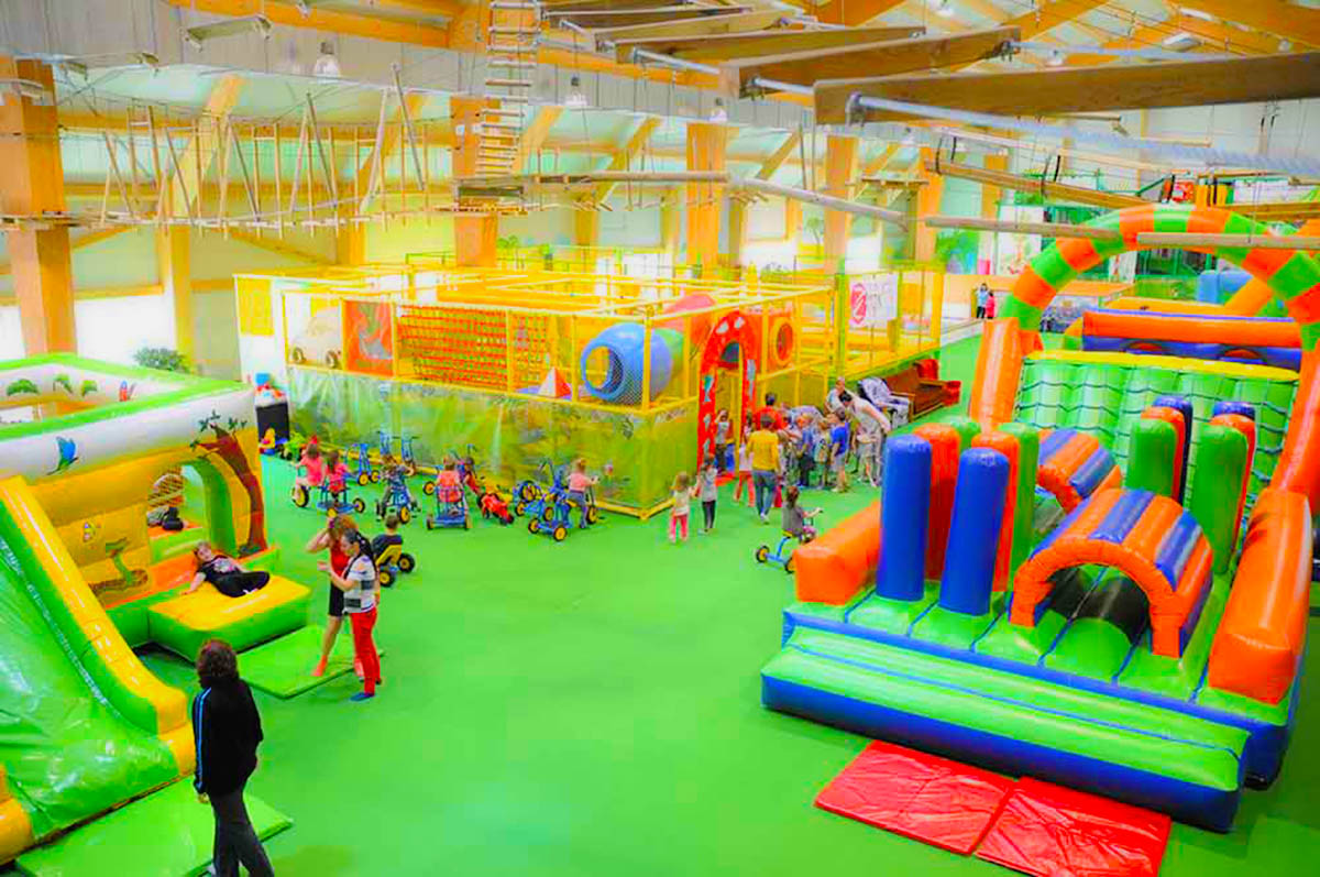 Napsugár Playhouse - Park Hotel - Bük